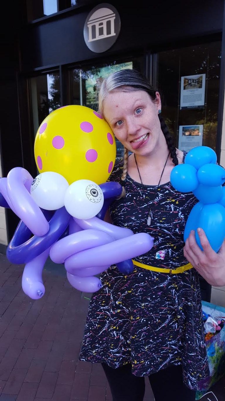 Balloon Twisters, Artists, Twisting in CT, MA, RI, NH.